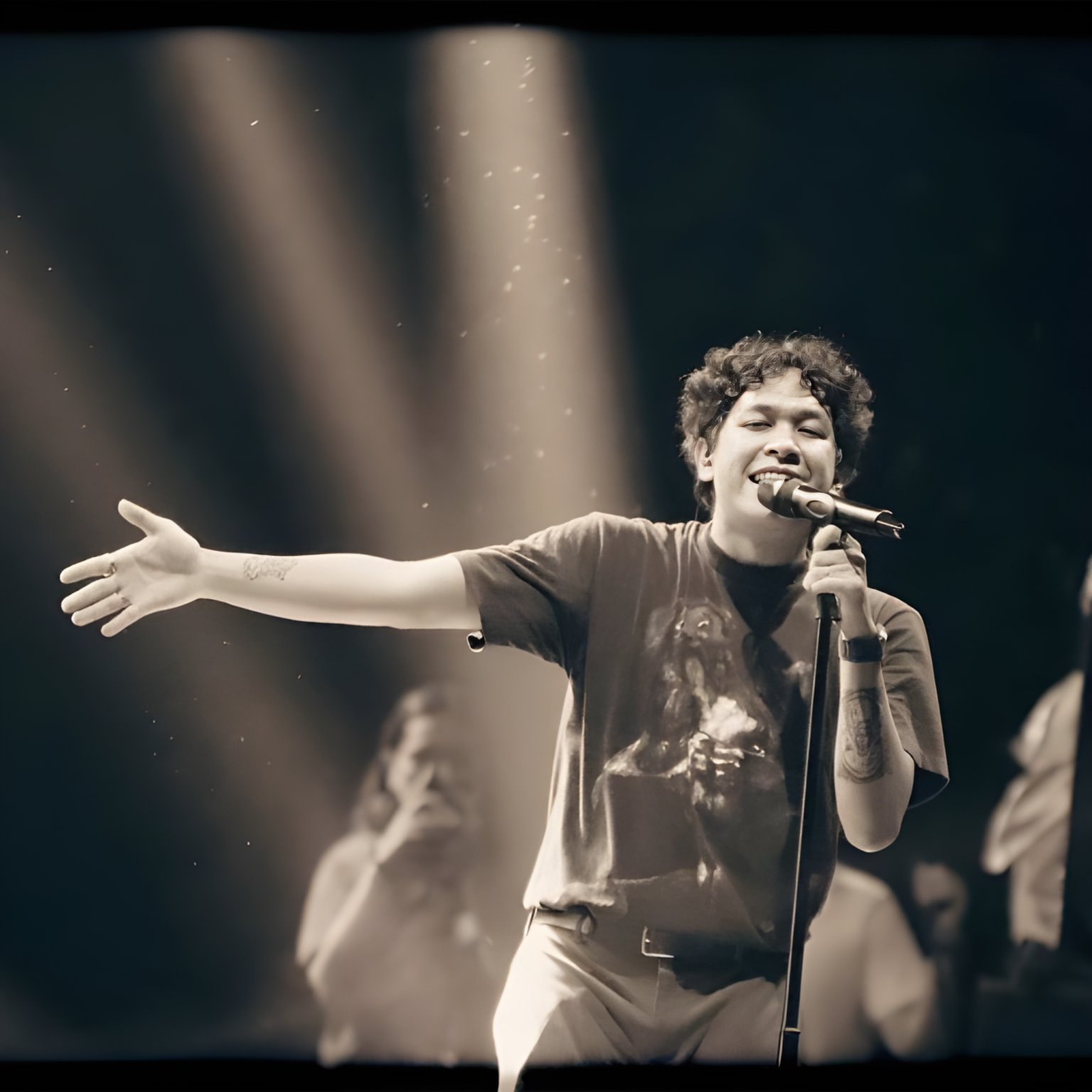 Baskara Putra: Merangkai Luka Kehidupan Lewat Suara dan Lirik yang Menginspirasi - Jejak Persepsi